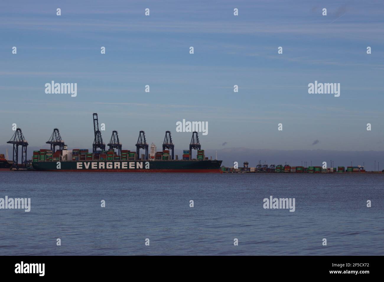 Evergiven suez hi-res stock photography and images - Alamy
