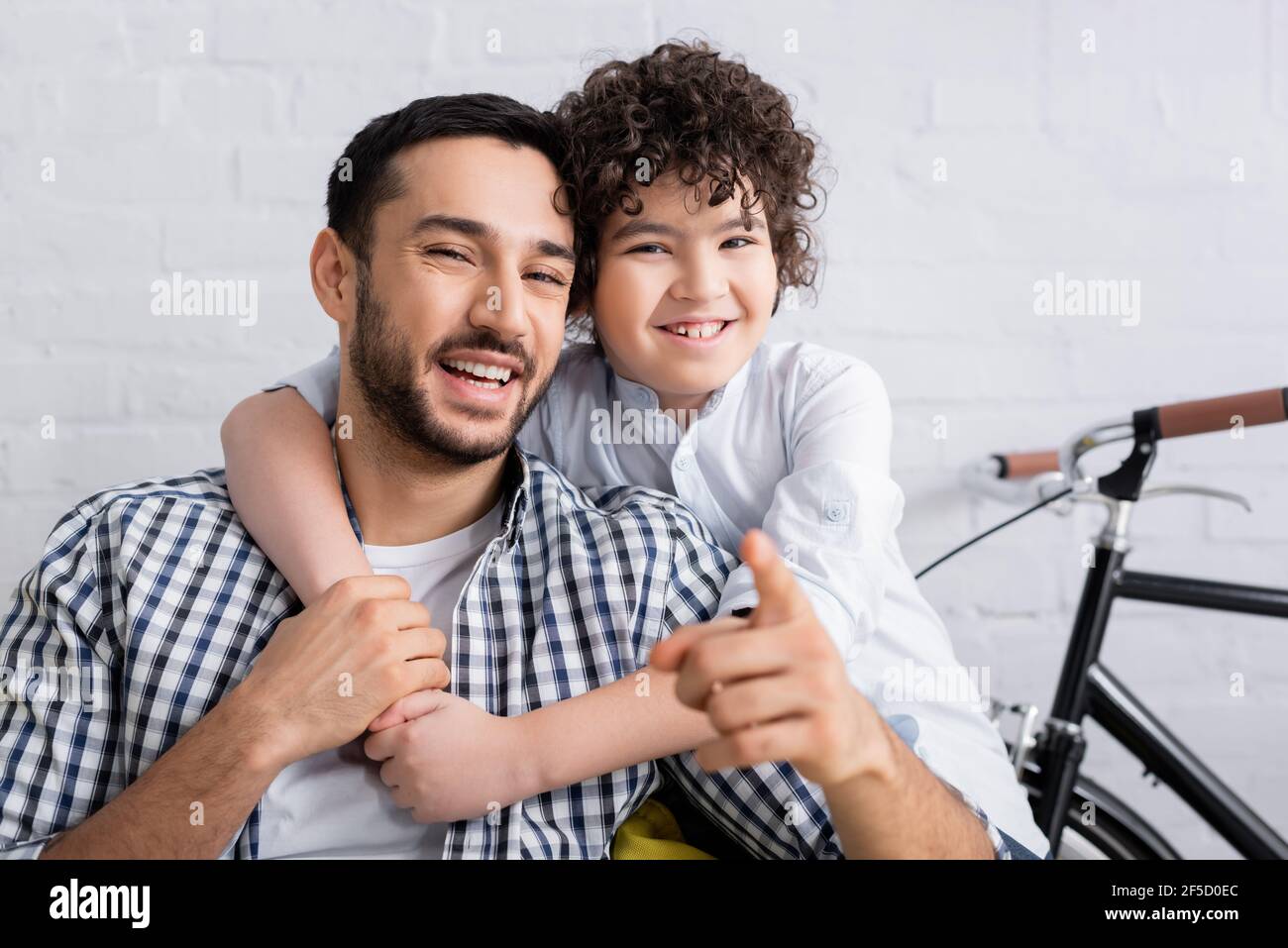 Middle finger kid hi-res stock photography and images - Alamy