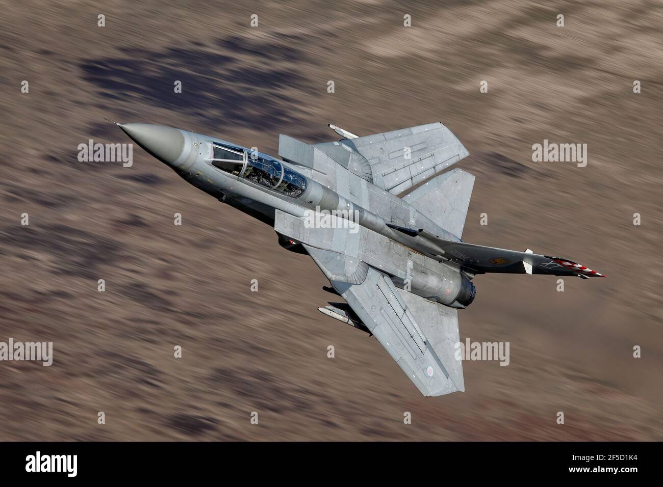 Fast fighter jet hi-res stock photography and images - Alamy