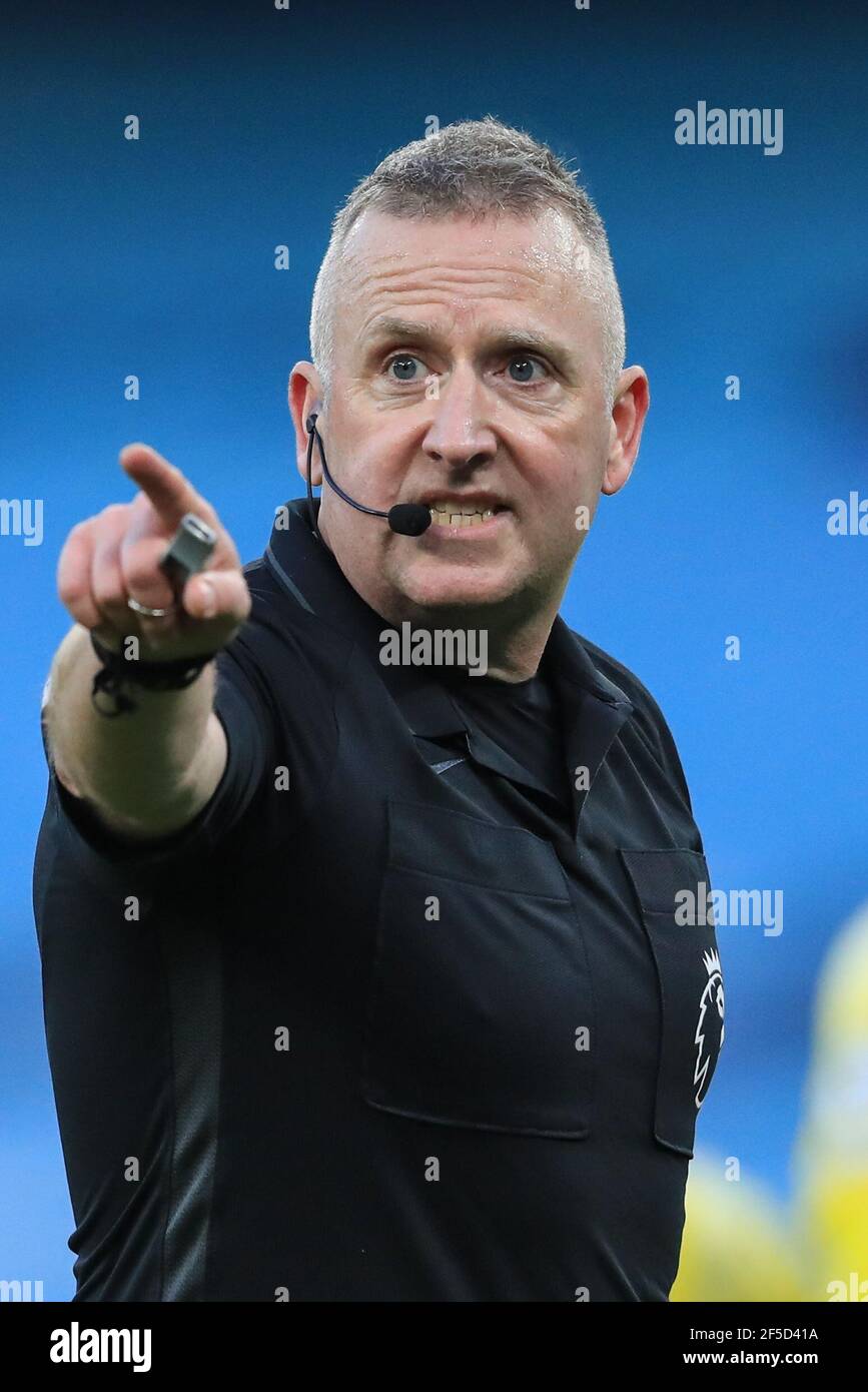 referee Jonathan Moss Stock Photo - Alamy