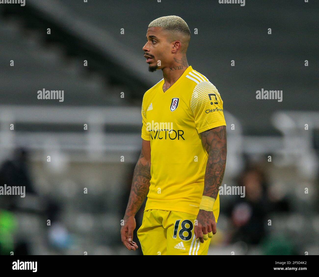 Mario lemina football hi-res stock photography and images - Alamy