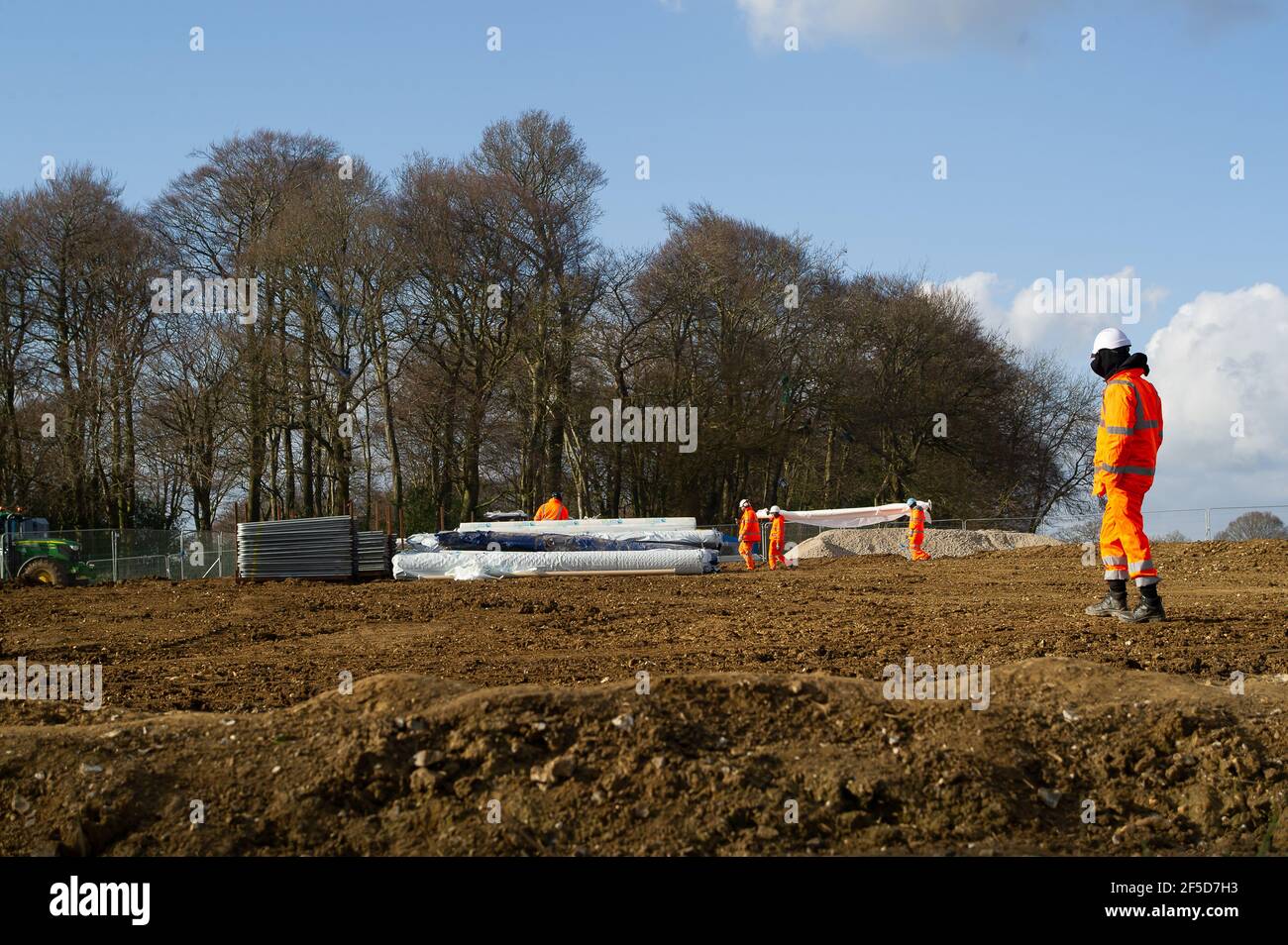 Hs2 tactics hi-res stock photography and images - Alamy