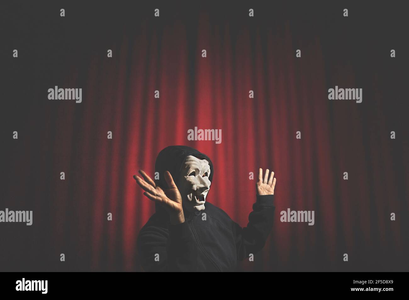 Theatrical actor mask hi-res stock photography and images - Alamy