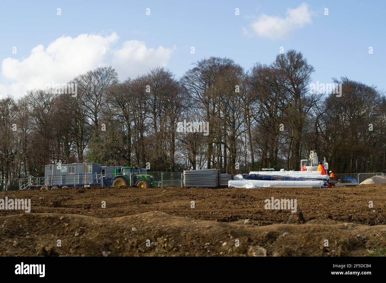 Hs2 tactics hi-res stock photography and images - Alamy