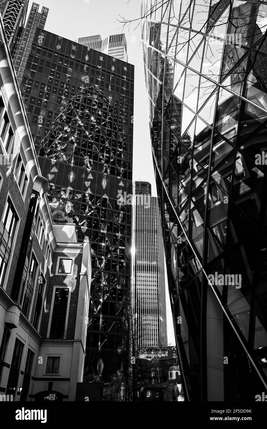 London horseguards Black and White Stock Photos & Images - Alamy