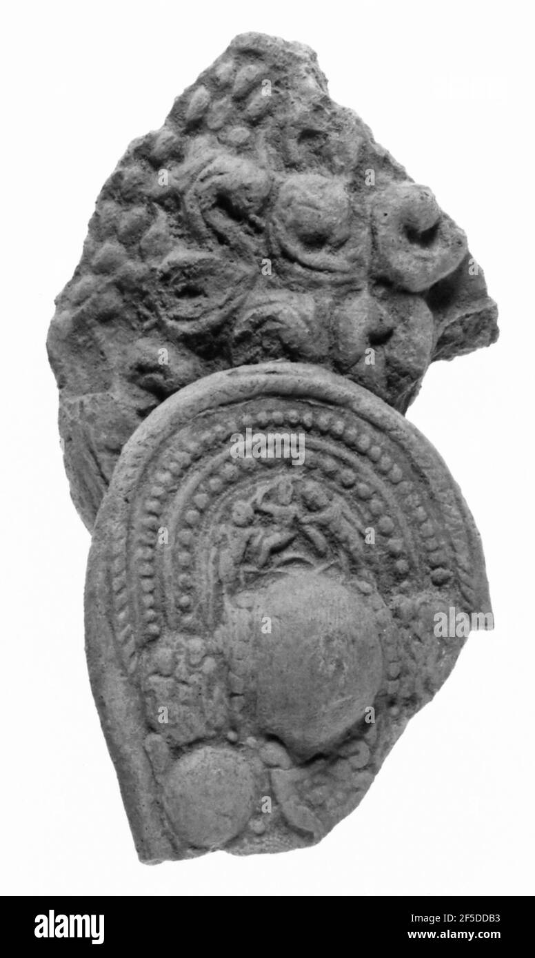 Head female statue ancient Cut Out Stock Images & Pictures - Alamy