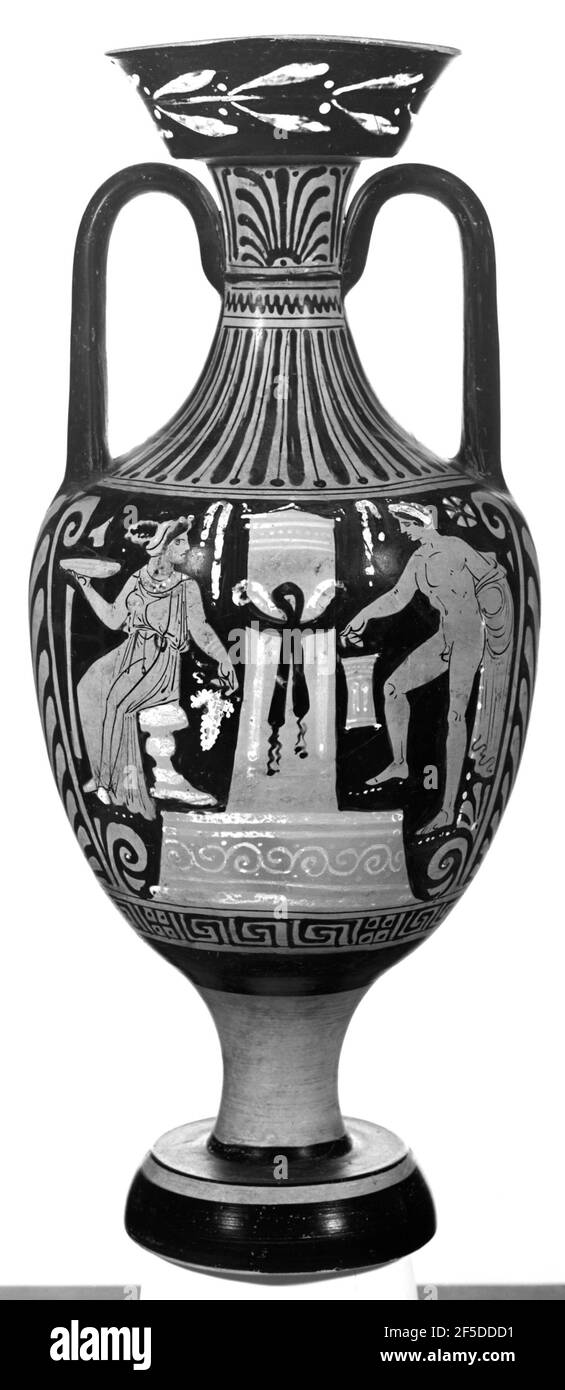 Apulian Red-Figure Amphora. Patera Painter (Greek (Apulian Stock Photo ...
