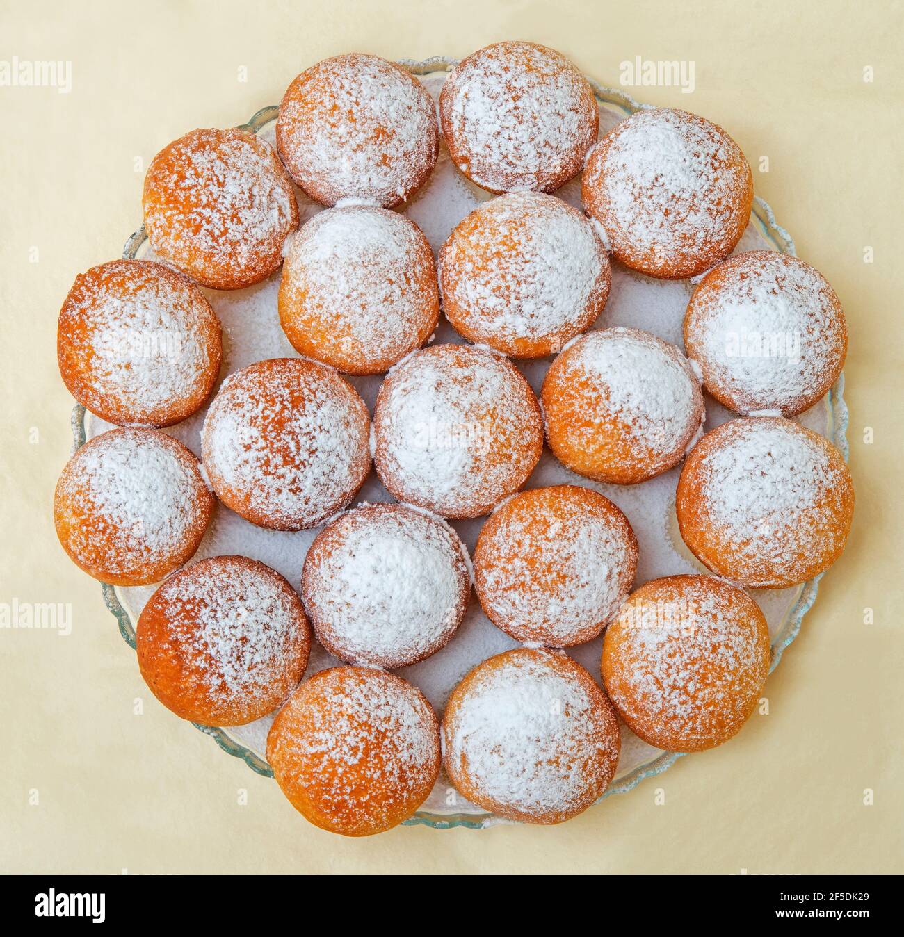 Sinker plate hi-res stock photography and images - Alamy