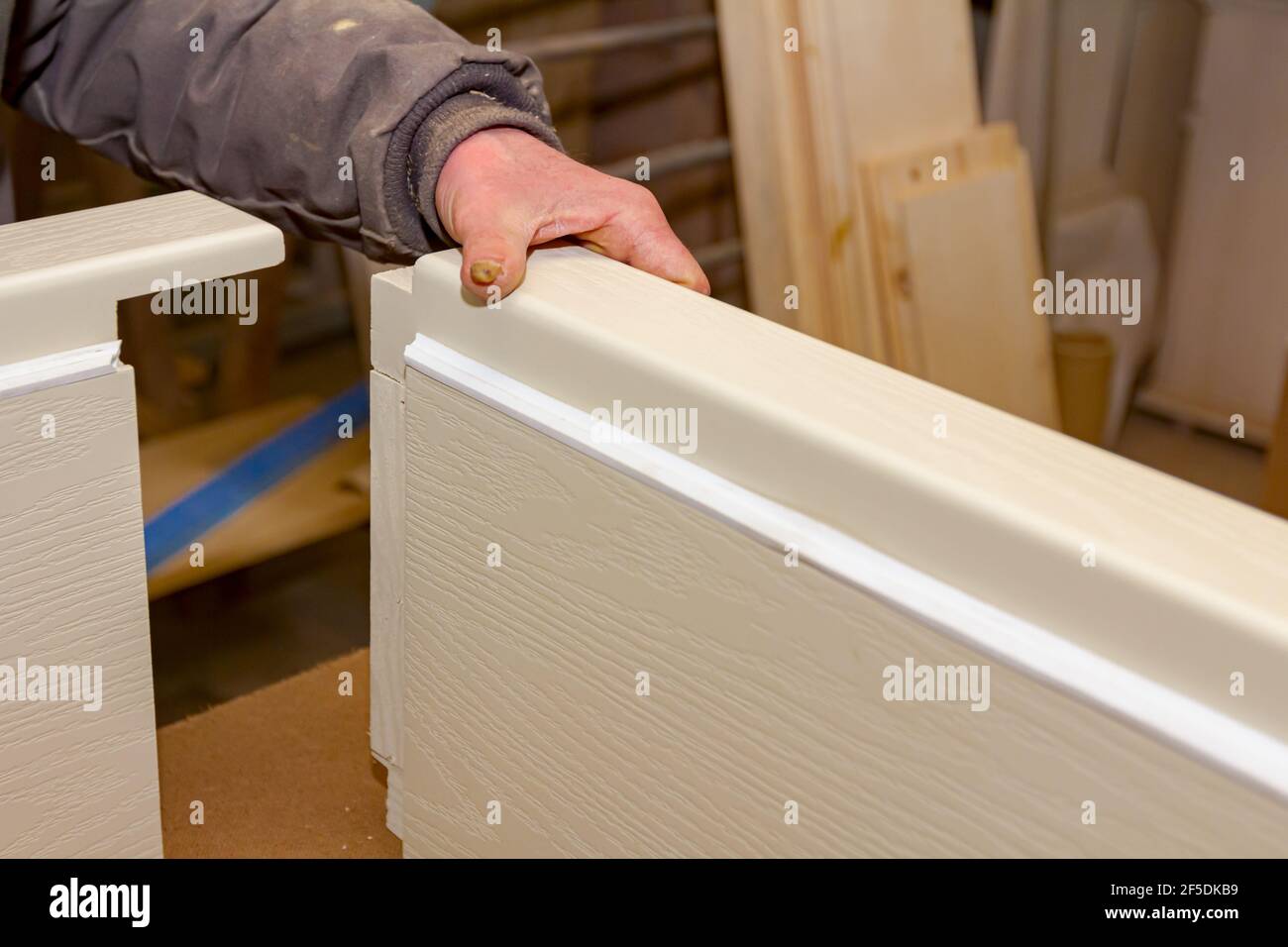 Carpentry door hi-res stock photography and images - Alamy
