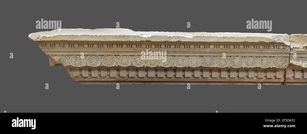 Cornice block hi-res stock photography and images - Alamy