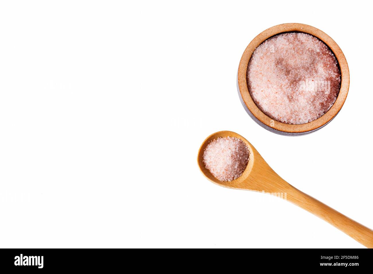 Fine grains of pink Himalayan salt, powder red rock salt from Pakistan ...