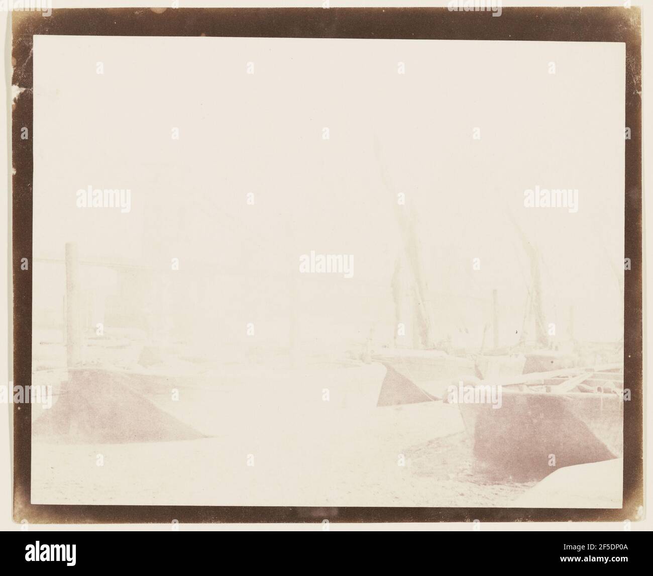 Hungerford suspension bridge hi-res stock photography and images - Alamy