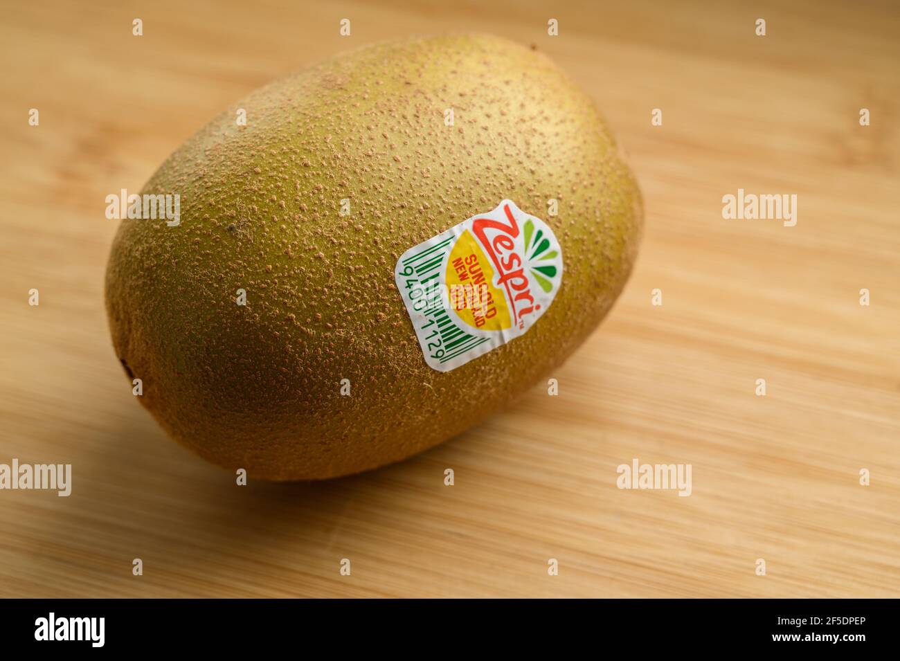 Qr codes products hi-res stock photography and images - Alamy