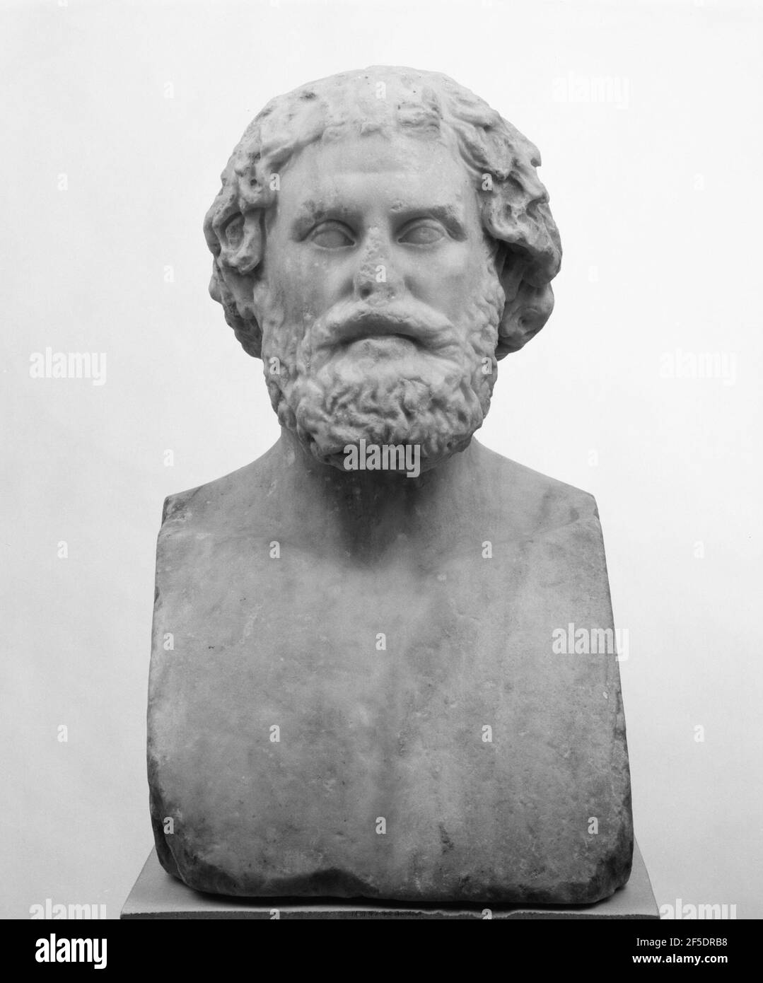 Solon bust hi-res stock photography and images - Alamy