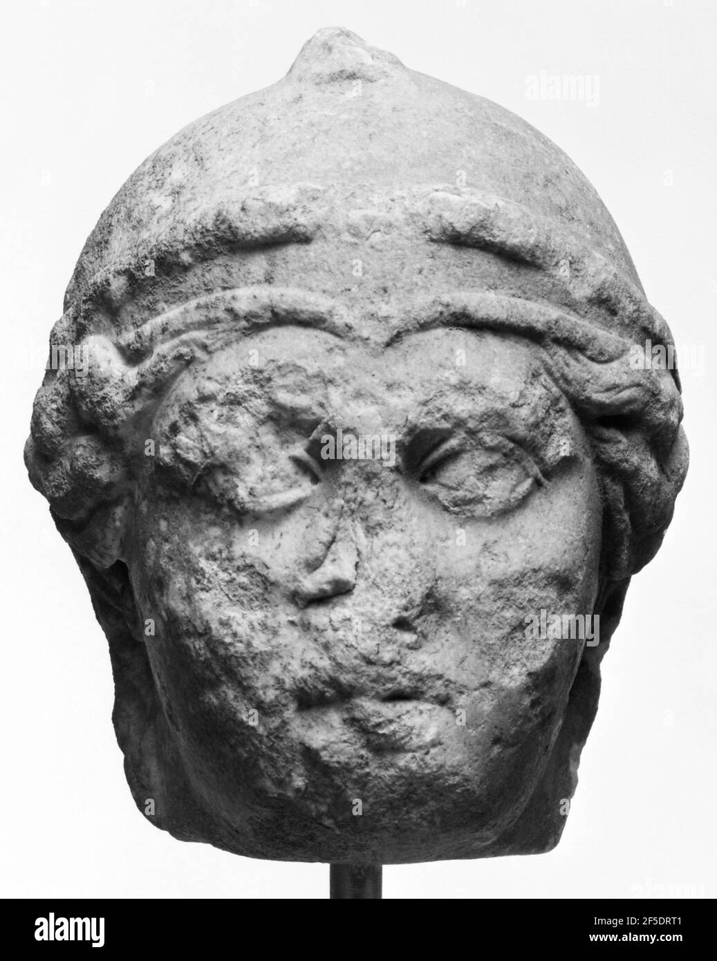 Head of athena hi-res stock photography and images - Alamy