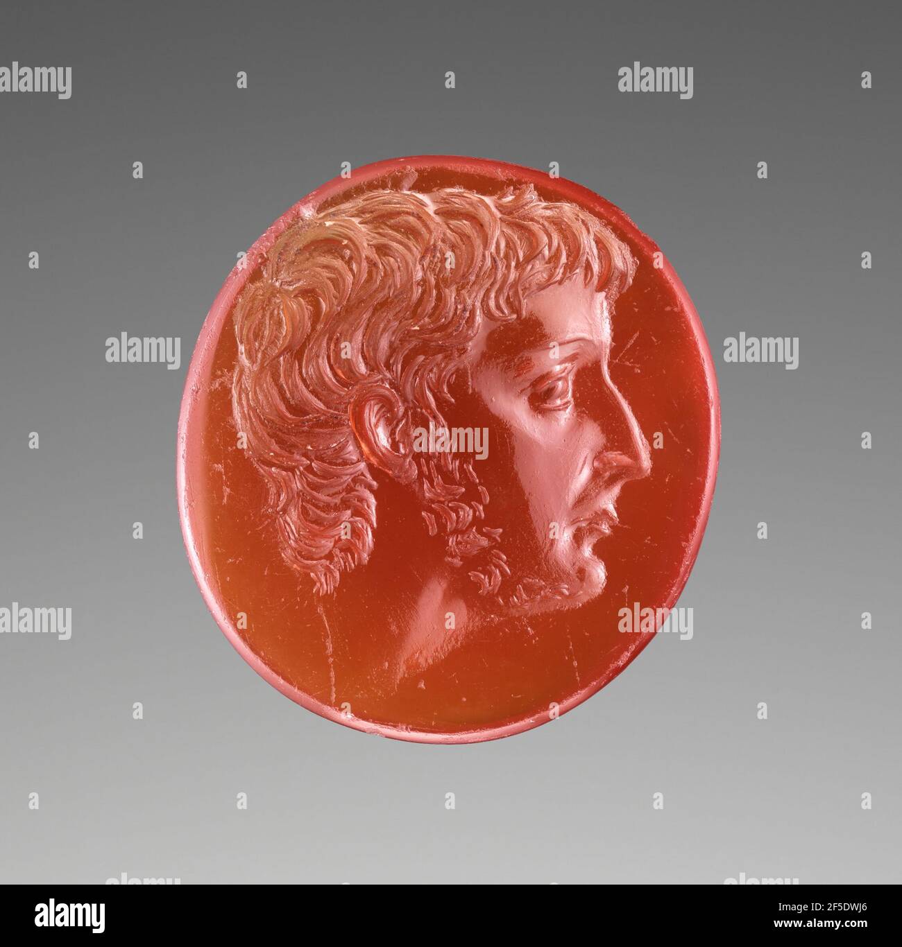 Portrait intaglio hi-res stock photography and images - Alamy