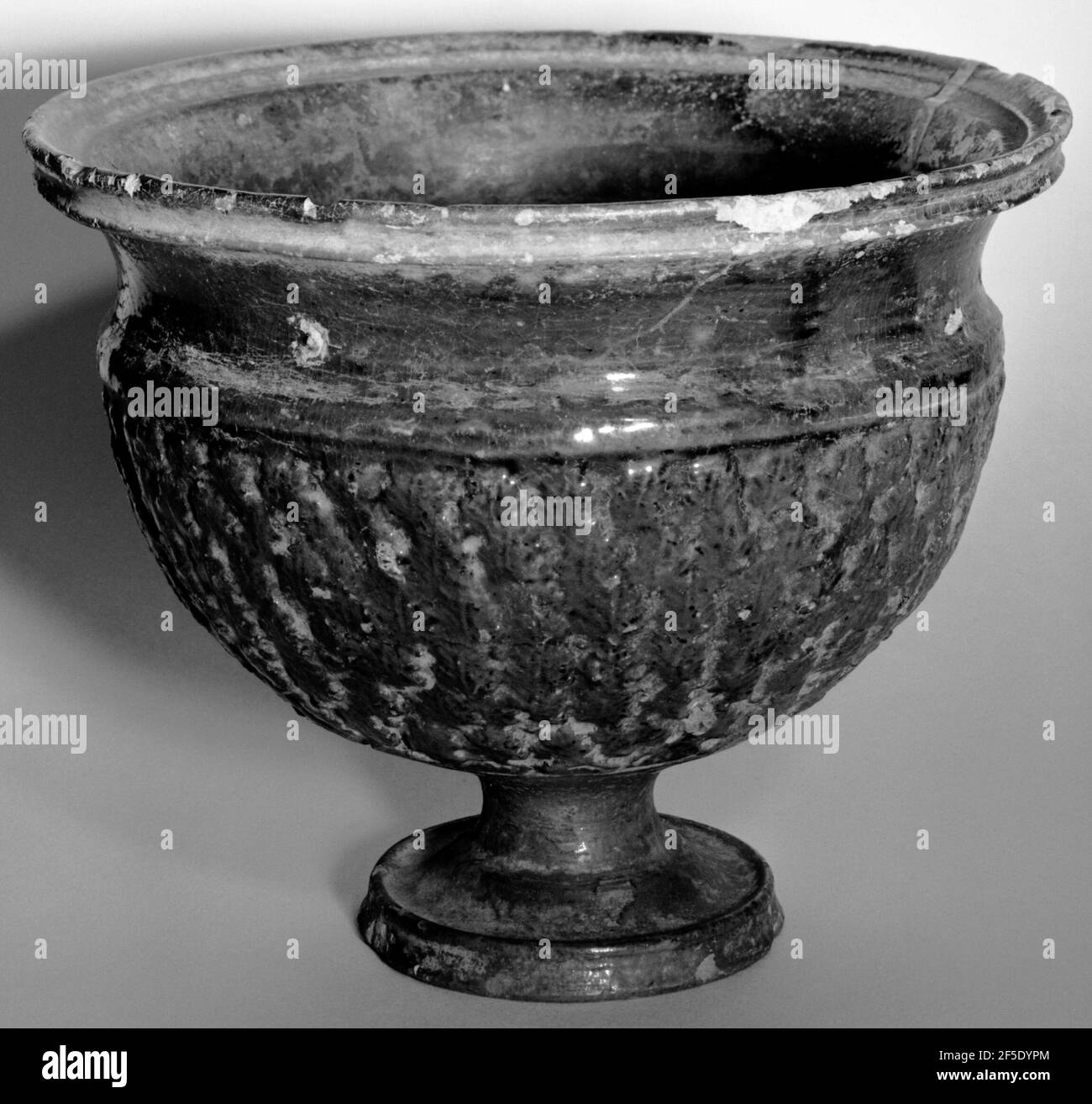 Glazed cup hi-res stock photography and images - Alamy