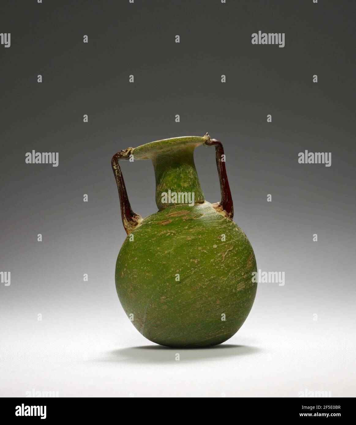 Handled flask hi-res stock photography and images - Alamy