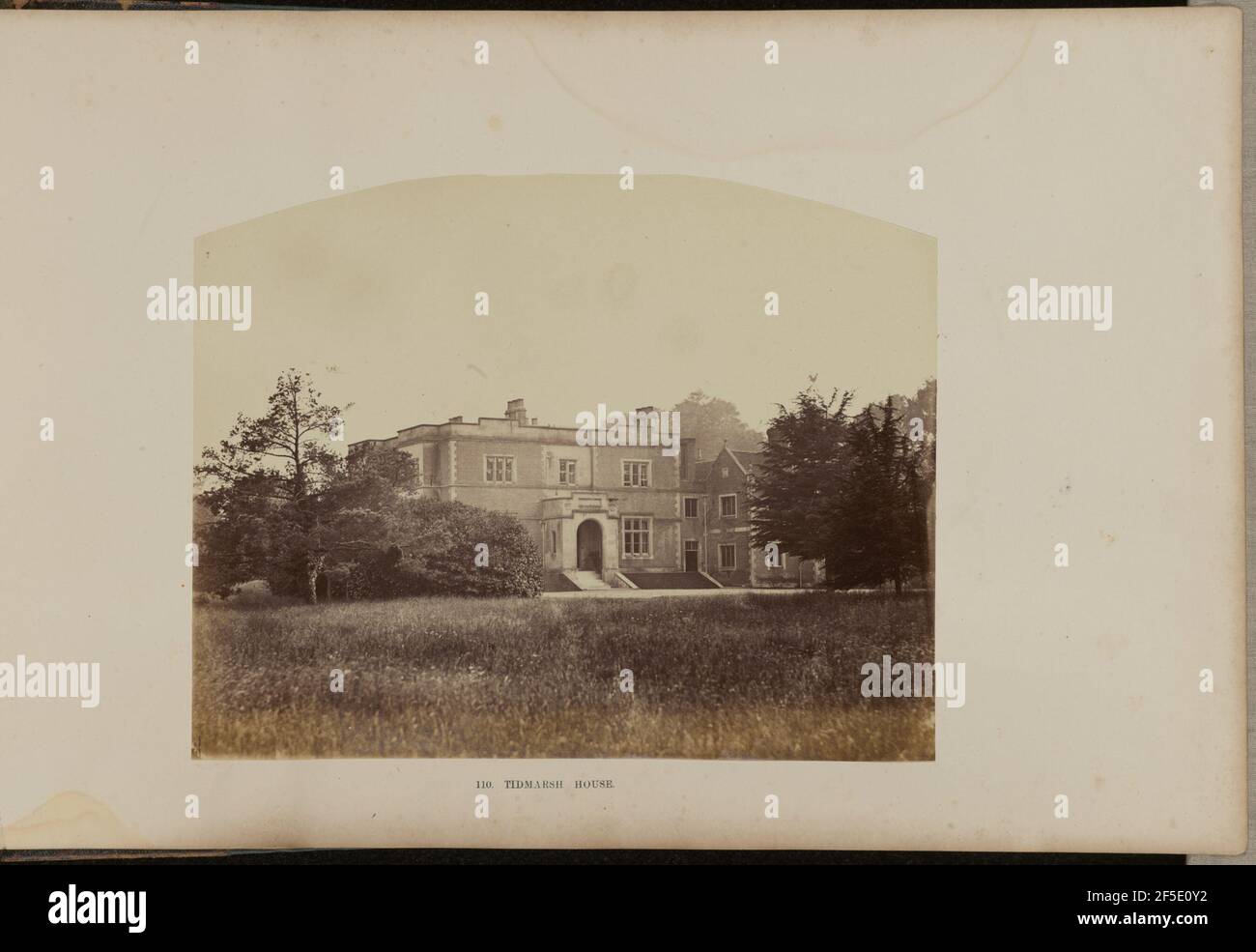 Tidmarsh House. Beard & Company Stock Photo - Alamy