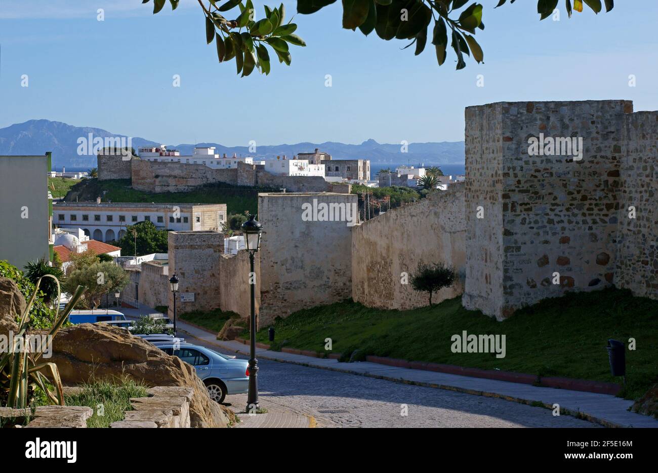 Castle in tarifa cadiz hi-res stock photography and images - Alamy