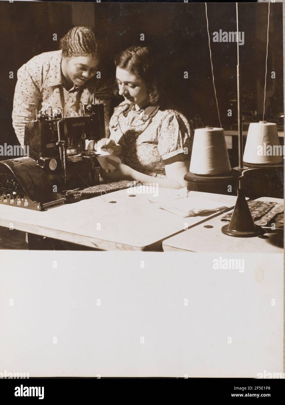 1909 1992 hi-res stock photography and images - Alamy