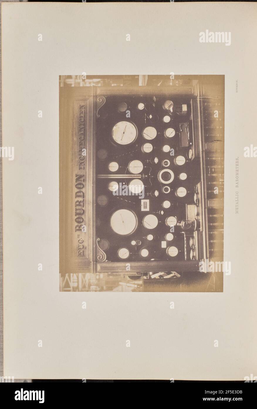 Metallic barometers hi-res stock photography and images - Alamy