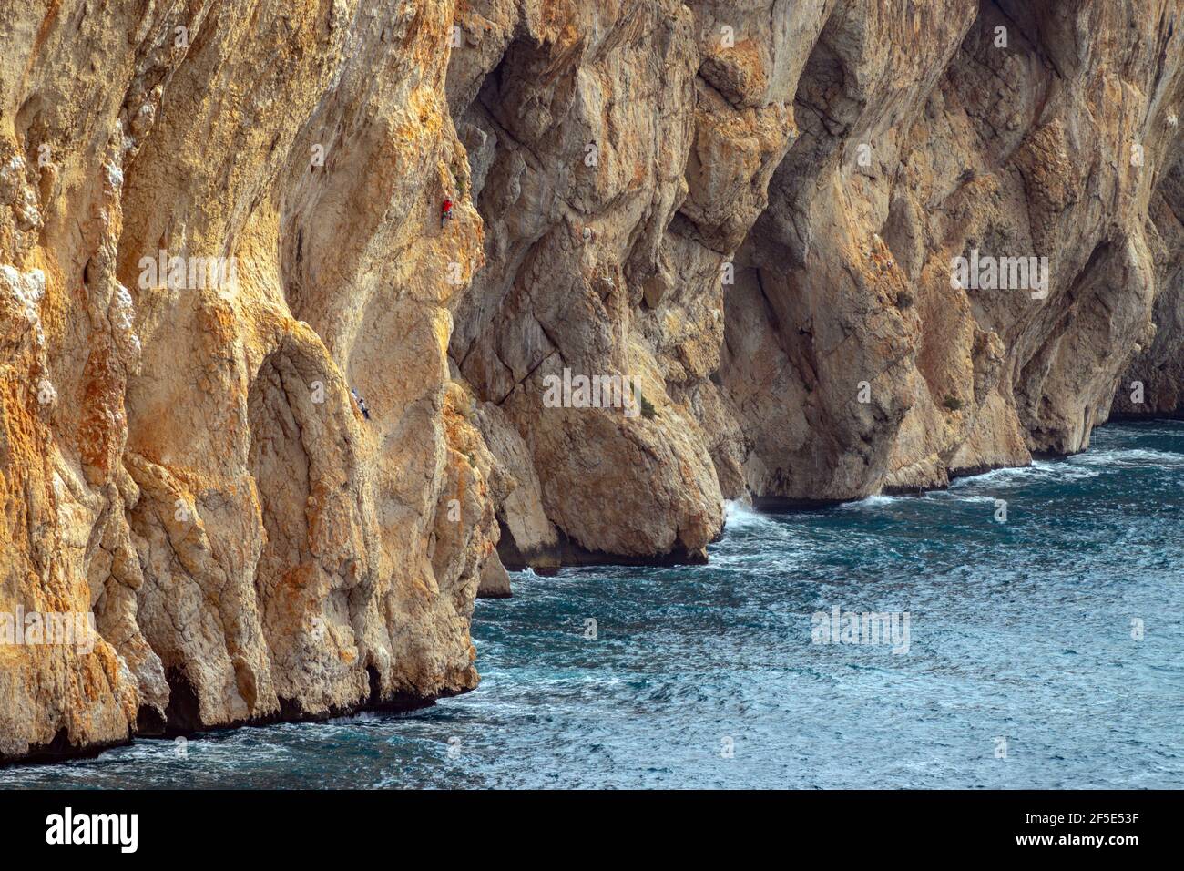 Seacliffs hi-res stock photography and images - Alamy
