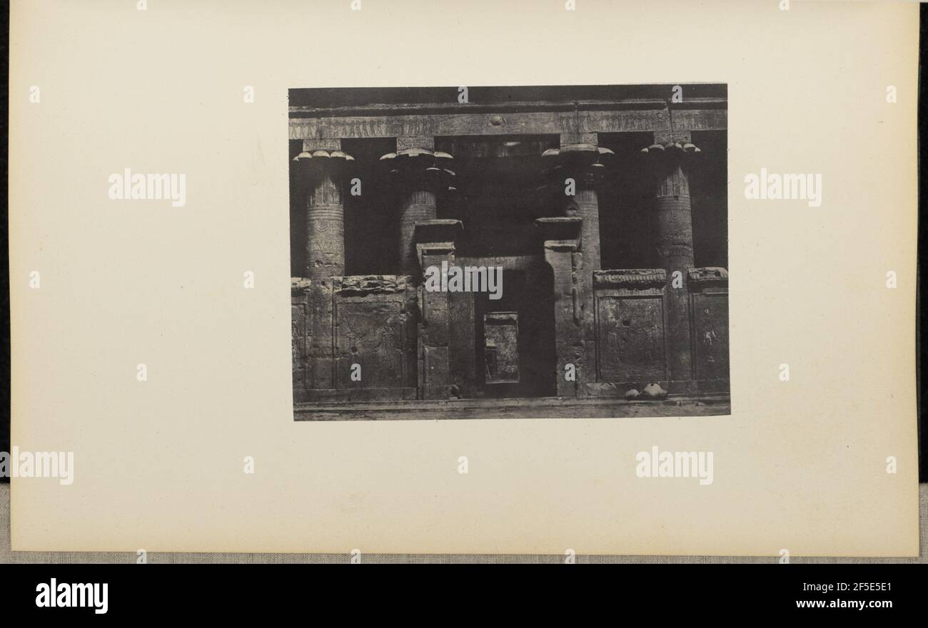 Front entrance to the Temple of Horus at Edfu Stock Photo - Alamy