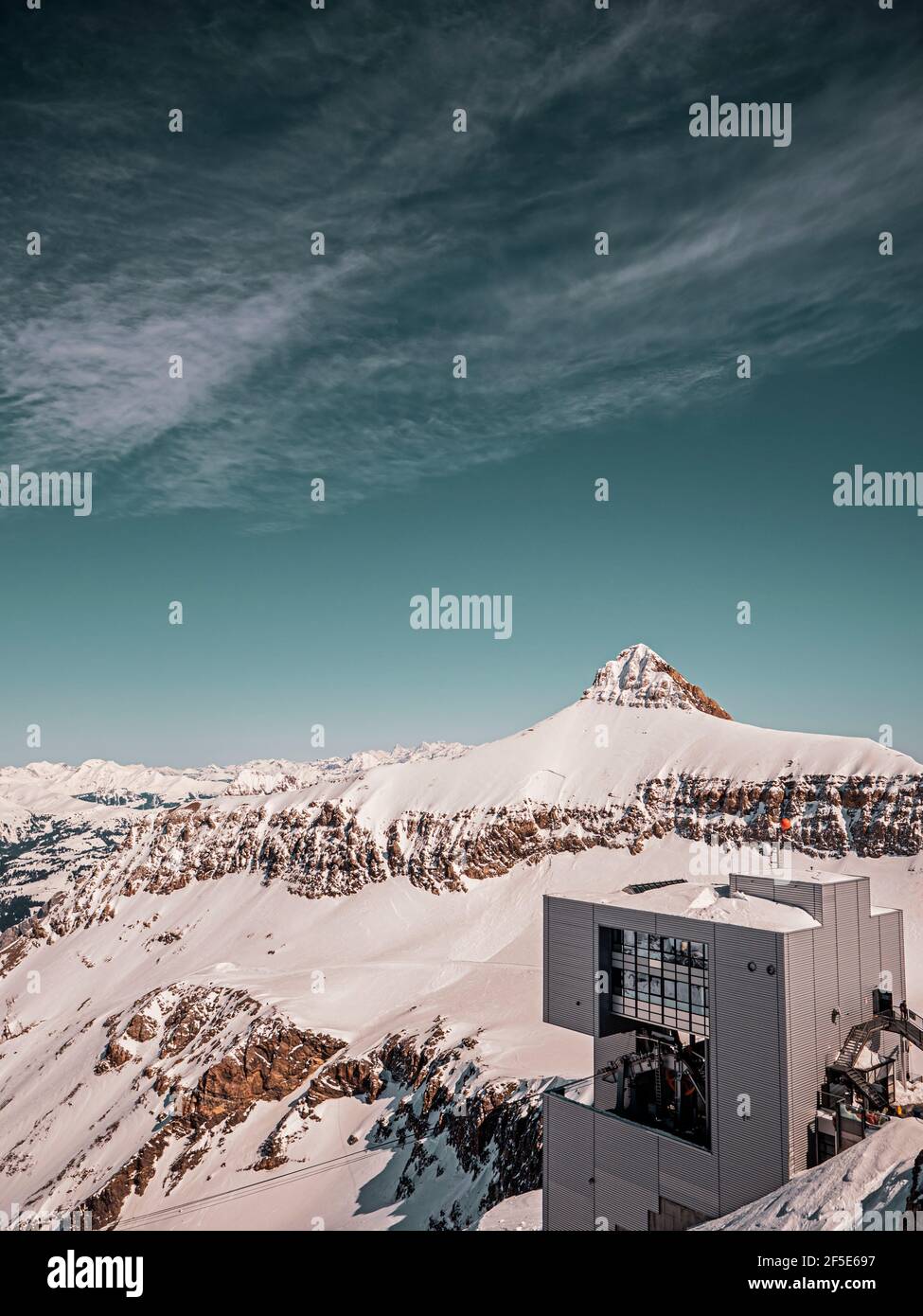 Les diableret hi-res stock photography and images - Alamy