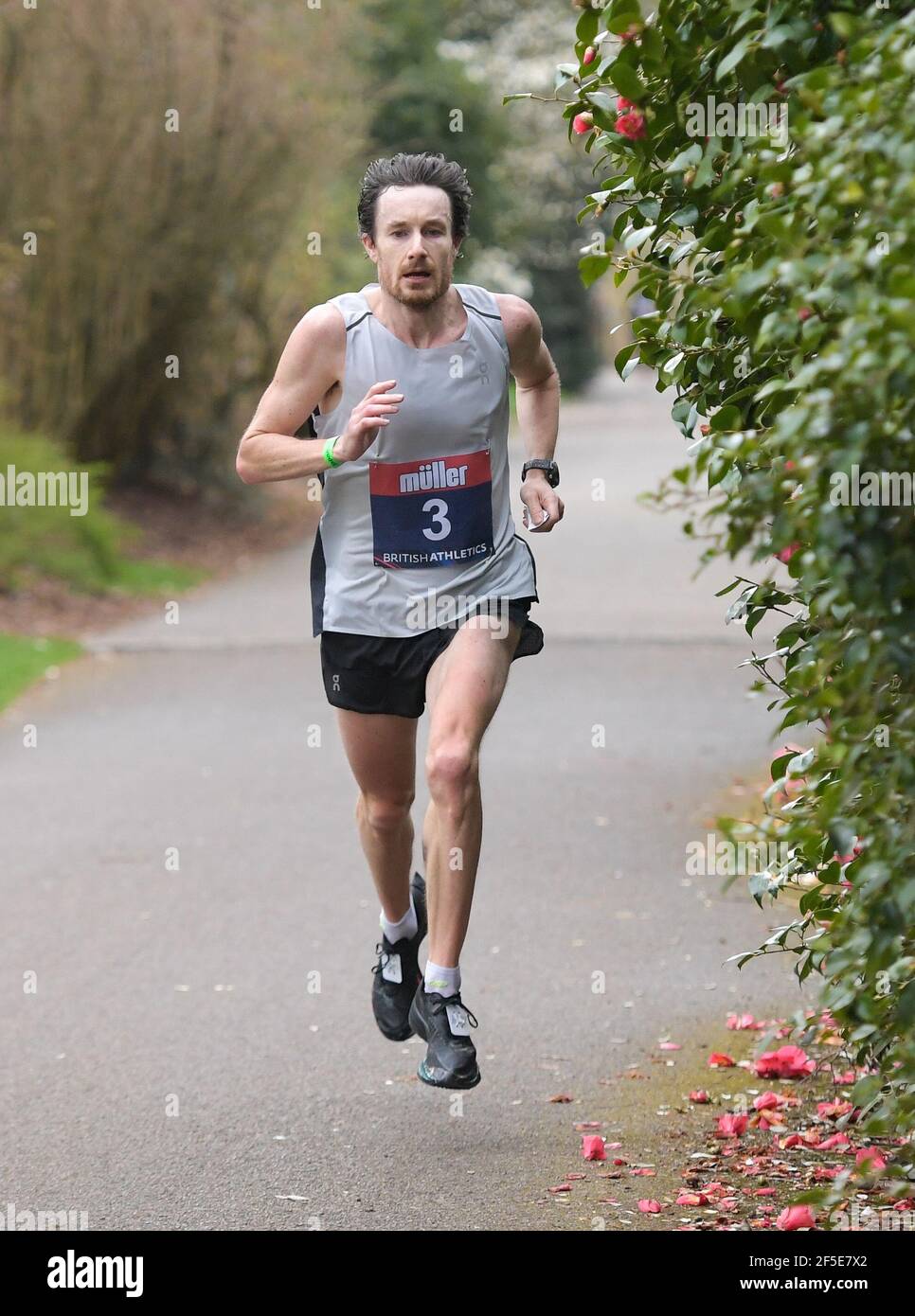 Kew, UK. 26th Mar, 2021. Men's marathon winner Christopher Thompson ...