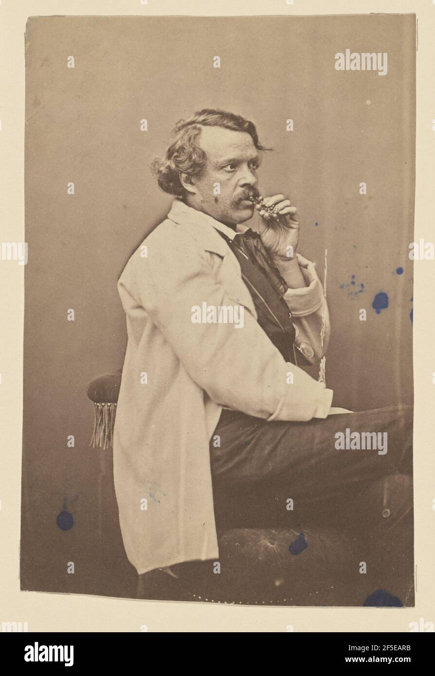 Nadar self portrait hi-res stock photography and images - Alamy