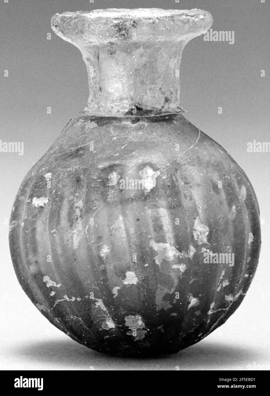 Flask neck hi-res stock photography and images - Alamy