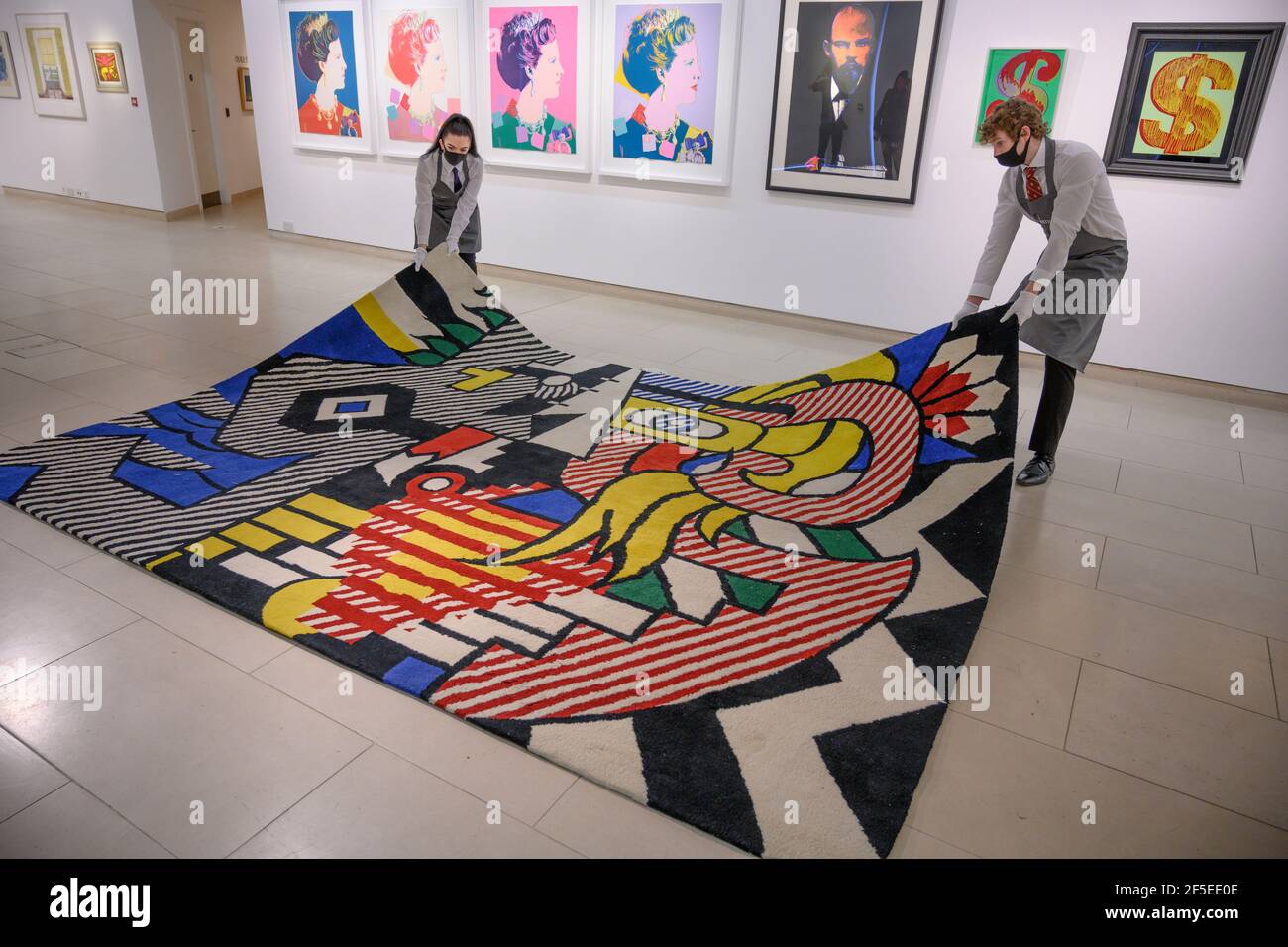 Banksy signature hi-res stock photography and images - Alamy