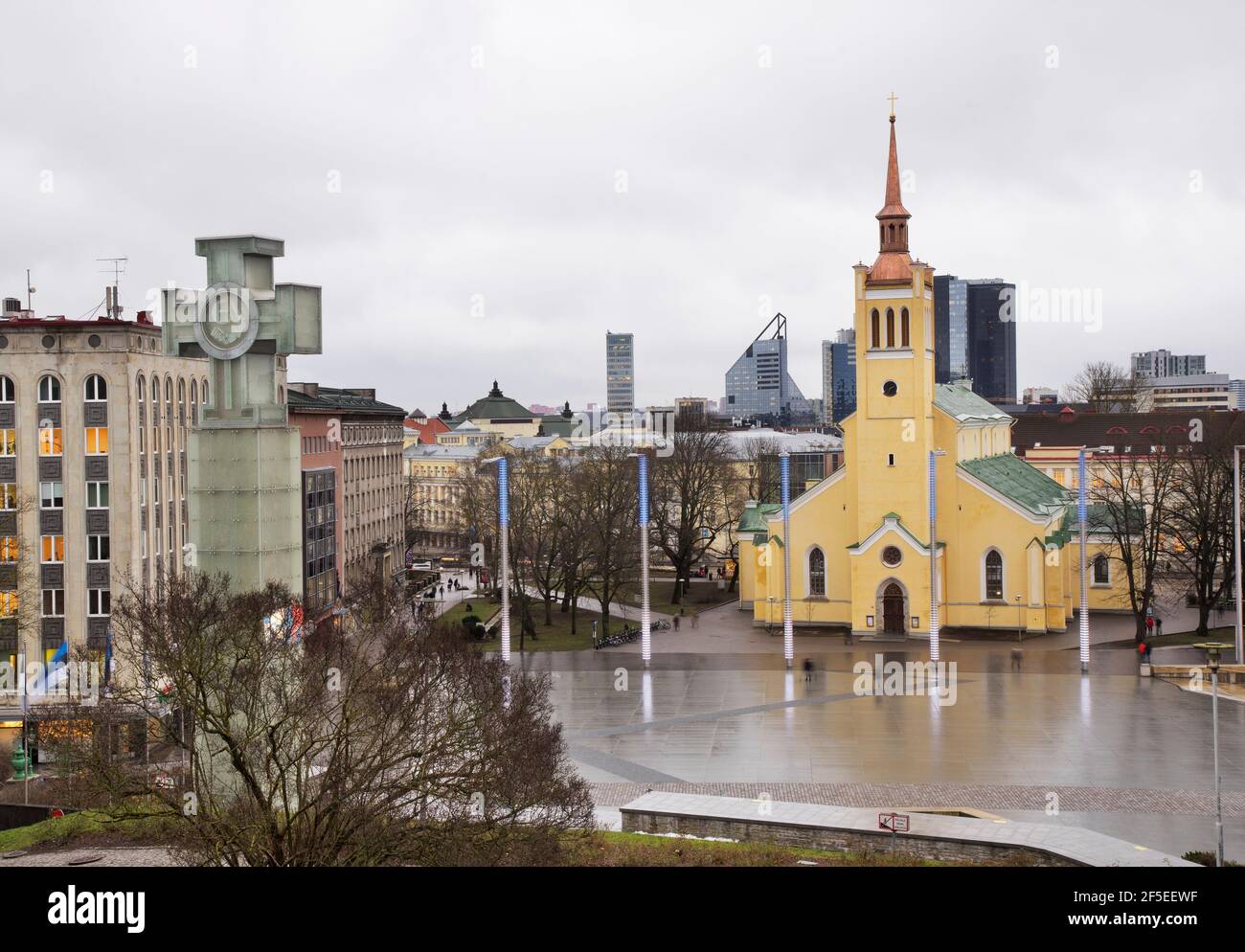 Victory column tallinn hi-res stock photography and images - Alamy