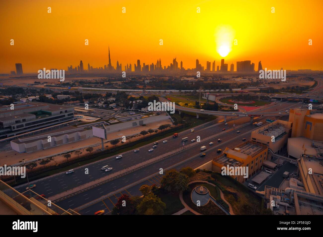 Dubai landscape hi-res stock photography and images - Alamy