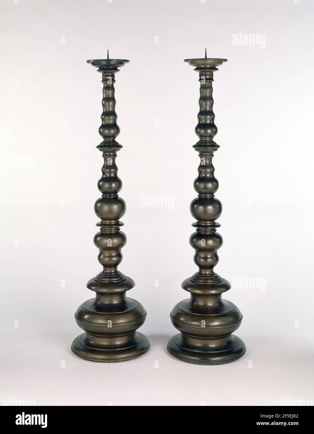 Pair of altar candlesticks hi-res stock photography and images - Alamy
