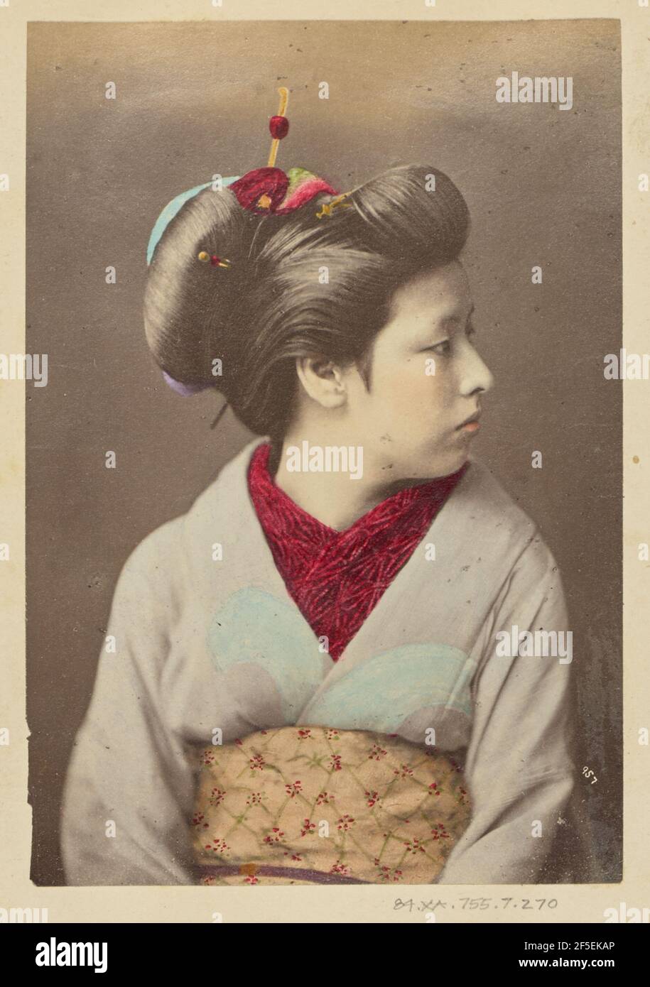Japanese woman in profile Stock Photo - Alamy