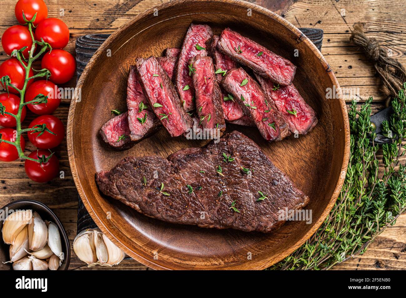 Top blade roast hi-res stock photography and images - Alamy