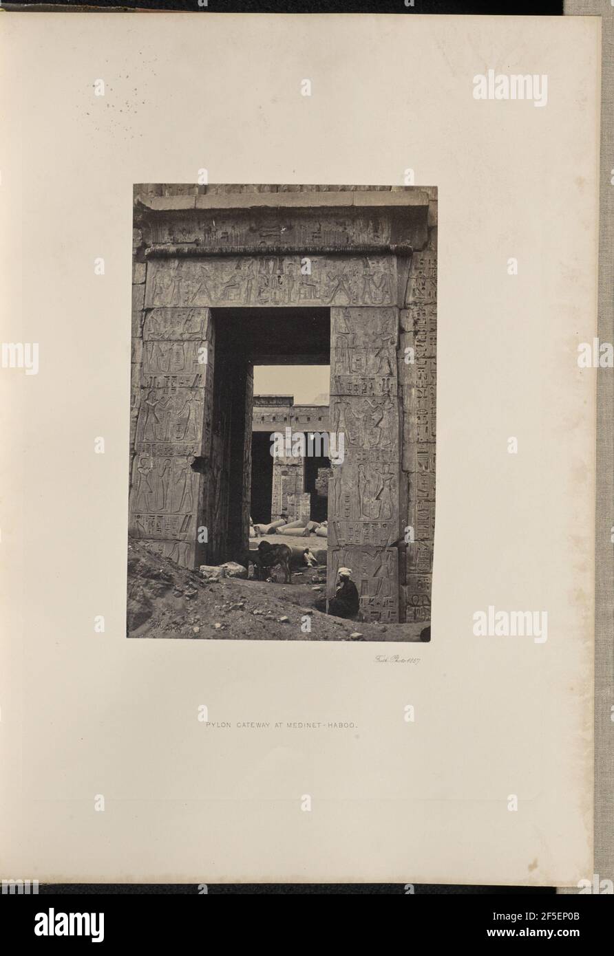 Pylon gateway hi-res stock photography and images - Alamy