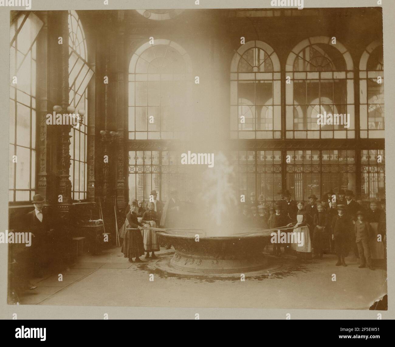 Vary Karlovy Geyser High Resolution Stock Photography and Images - Alamy