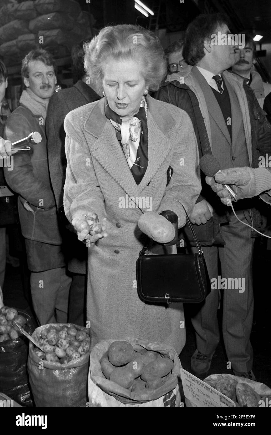 Mrs Thatcher in the north of England/Leeds/Bradford in 1987 Stock Photo ...