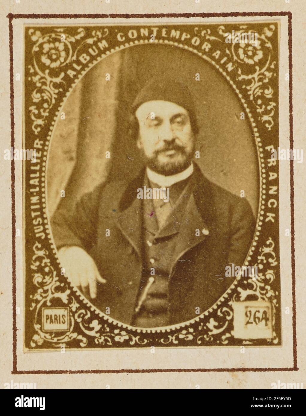 Chair or chair eddin hi-res stock photography and images - Alamy