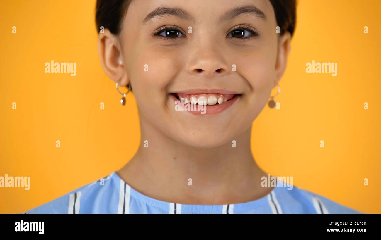 Child look camera close up hi-res stock photography and images - Alamy