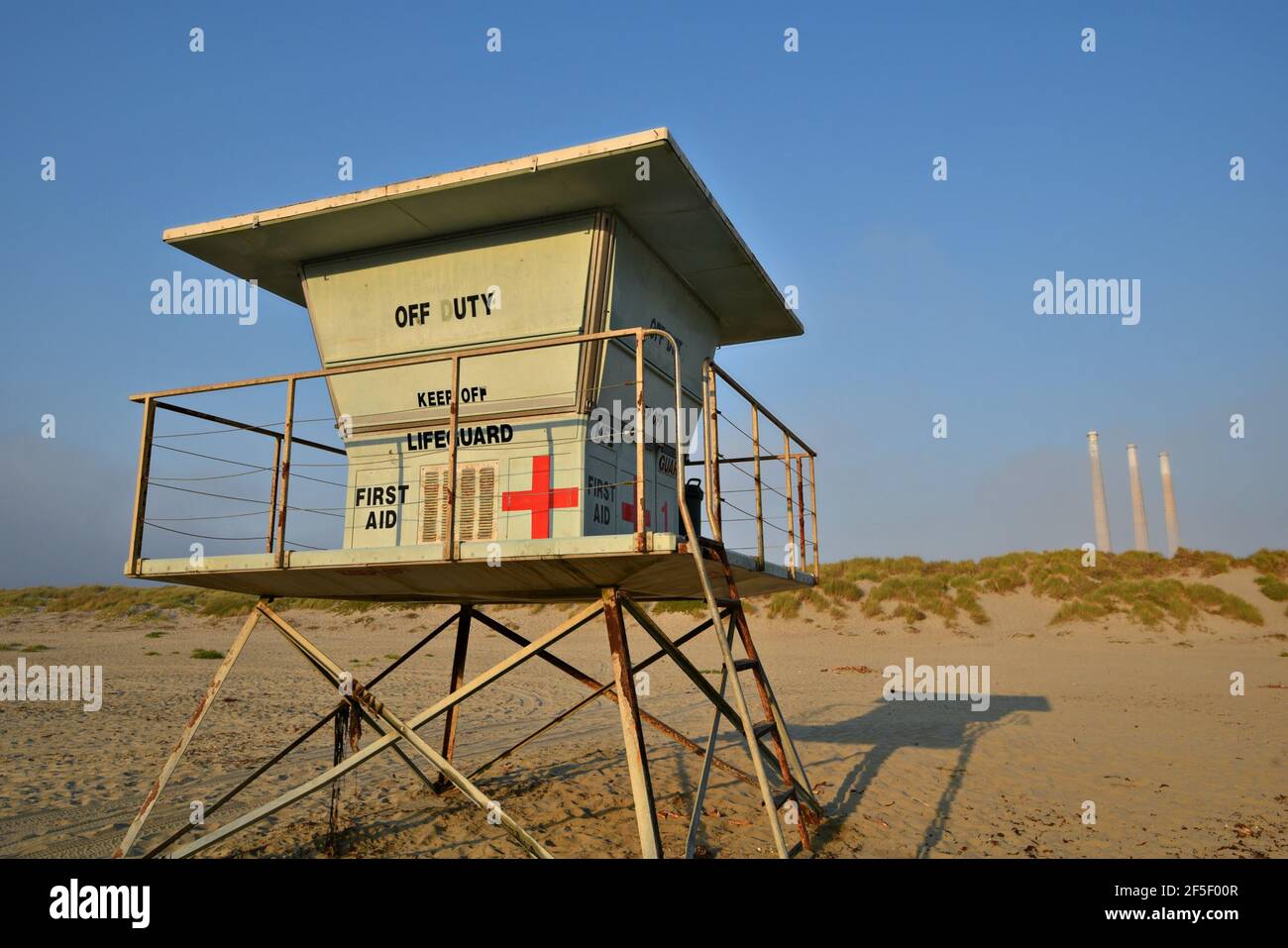 Harbor lifeguard watch tower hi-res stock photography and images - Alamy