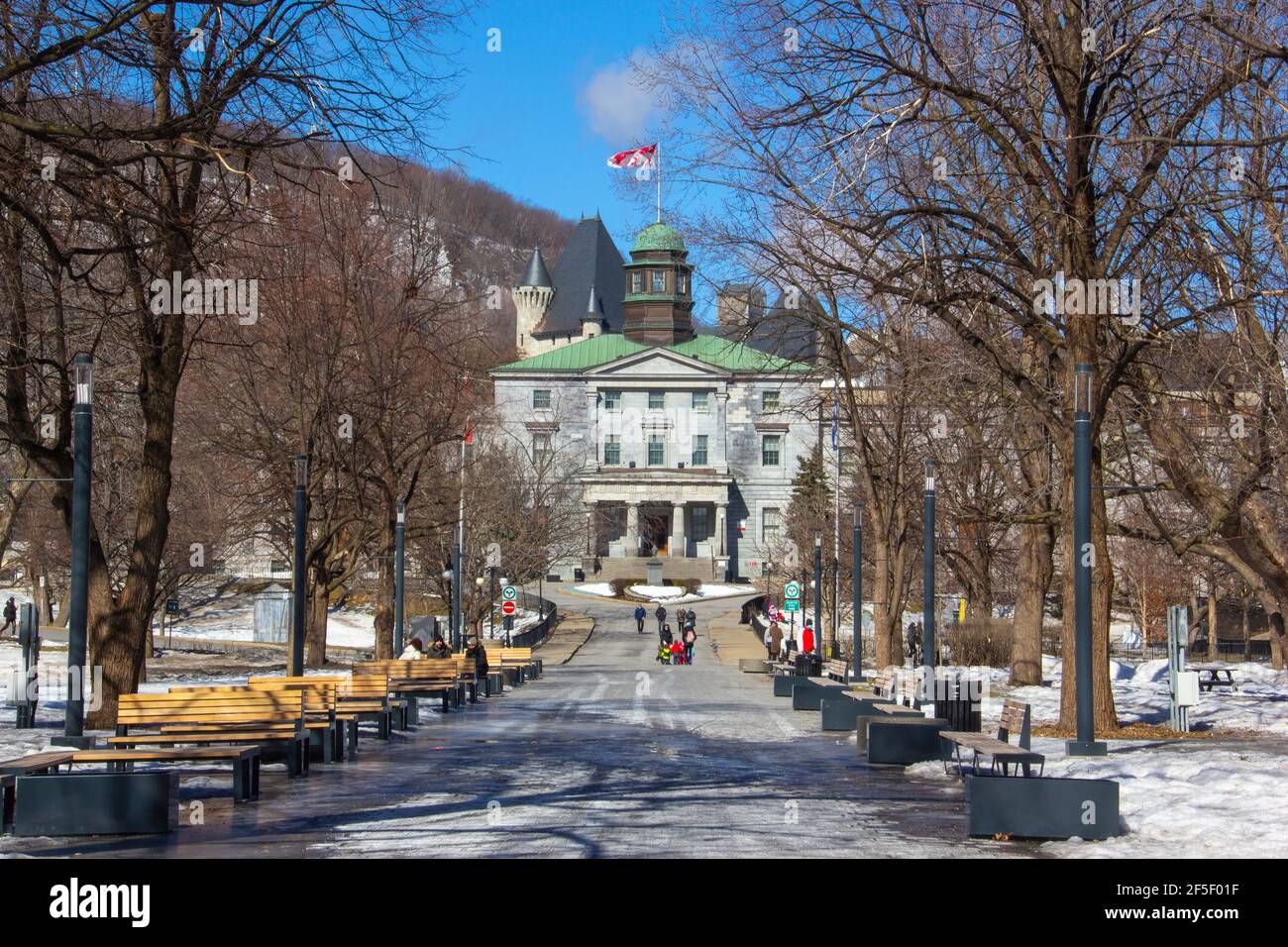 University campus in winter Stock Photo - Alamy