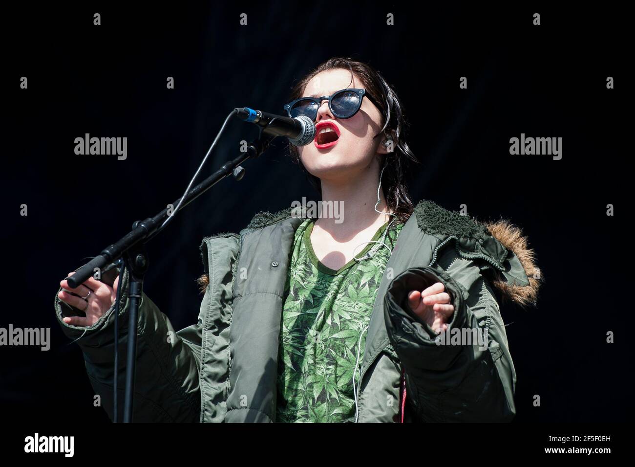 Sky ferreira singer hi-res stock photography and images - Alamy