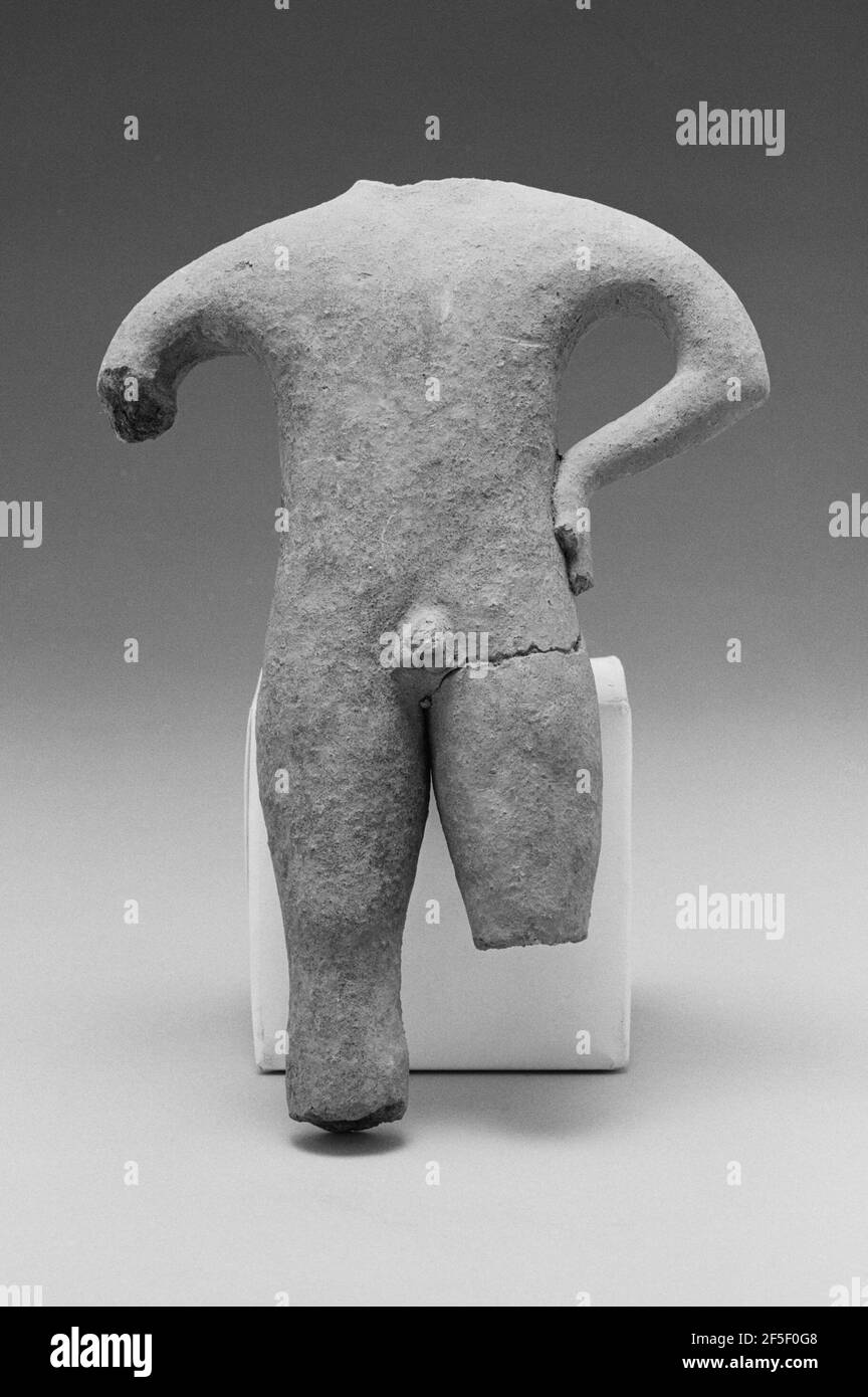 Classical male figure sculpture hi-res stock photography and images - Alamy