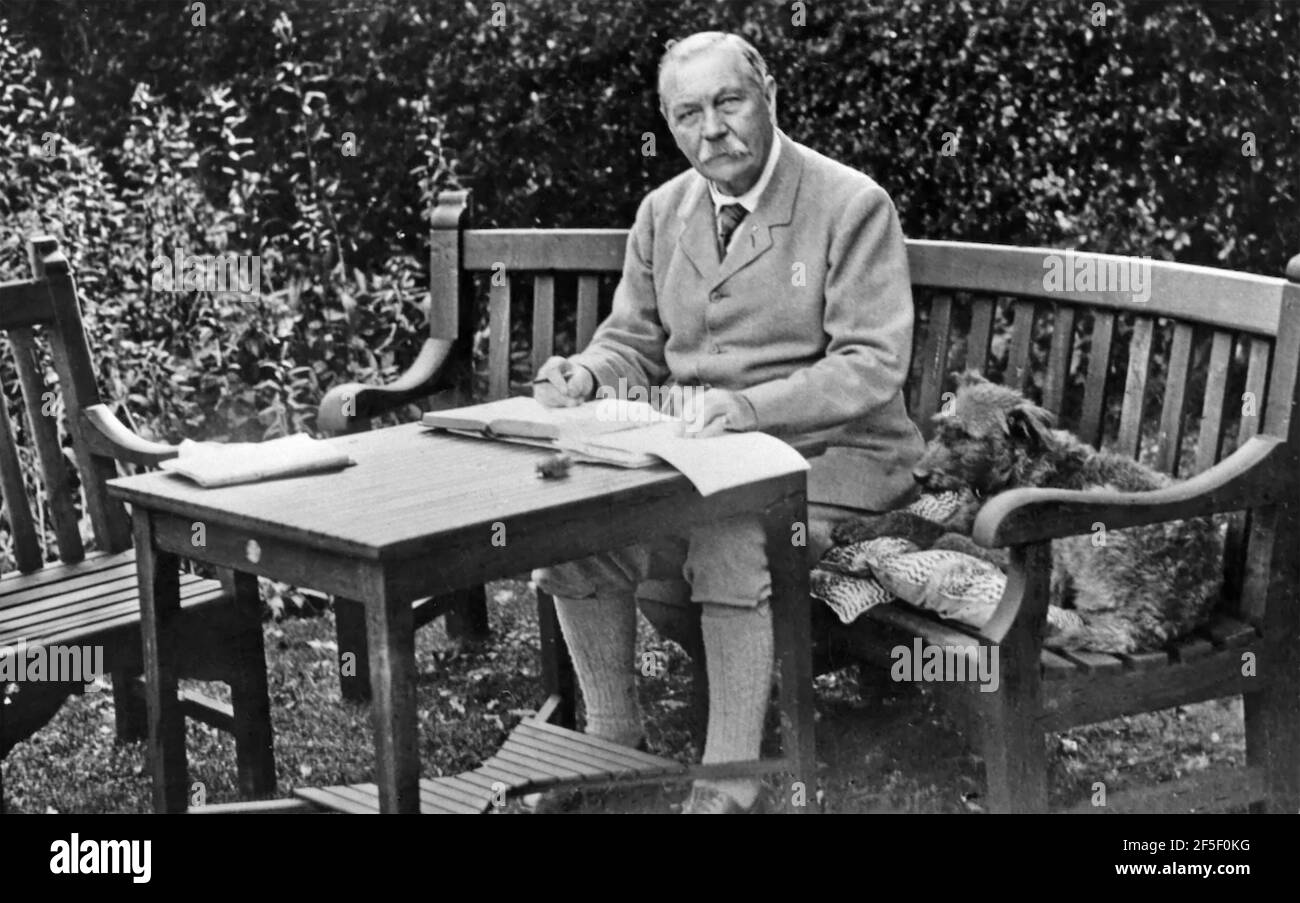 Arthur wood hi-res stock photography and images - Alamy