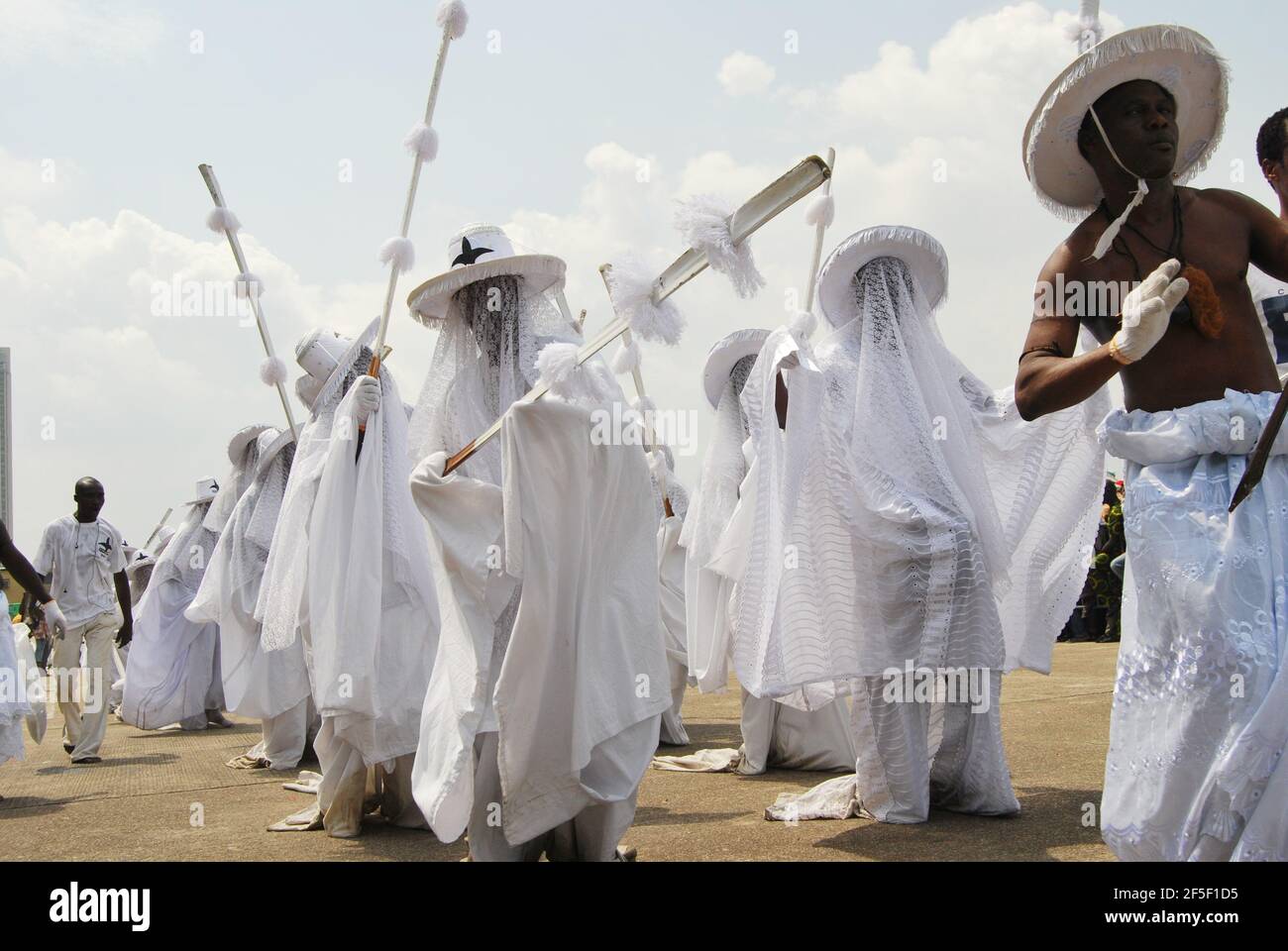 Lagos nigeria crowd hi-res stock photography and images - Alamy