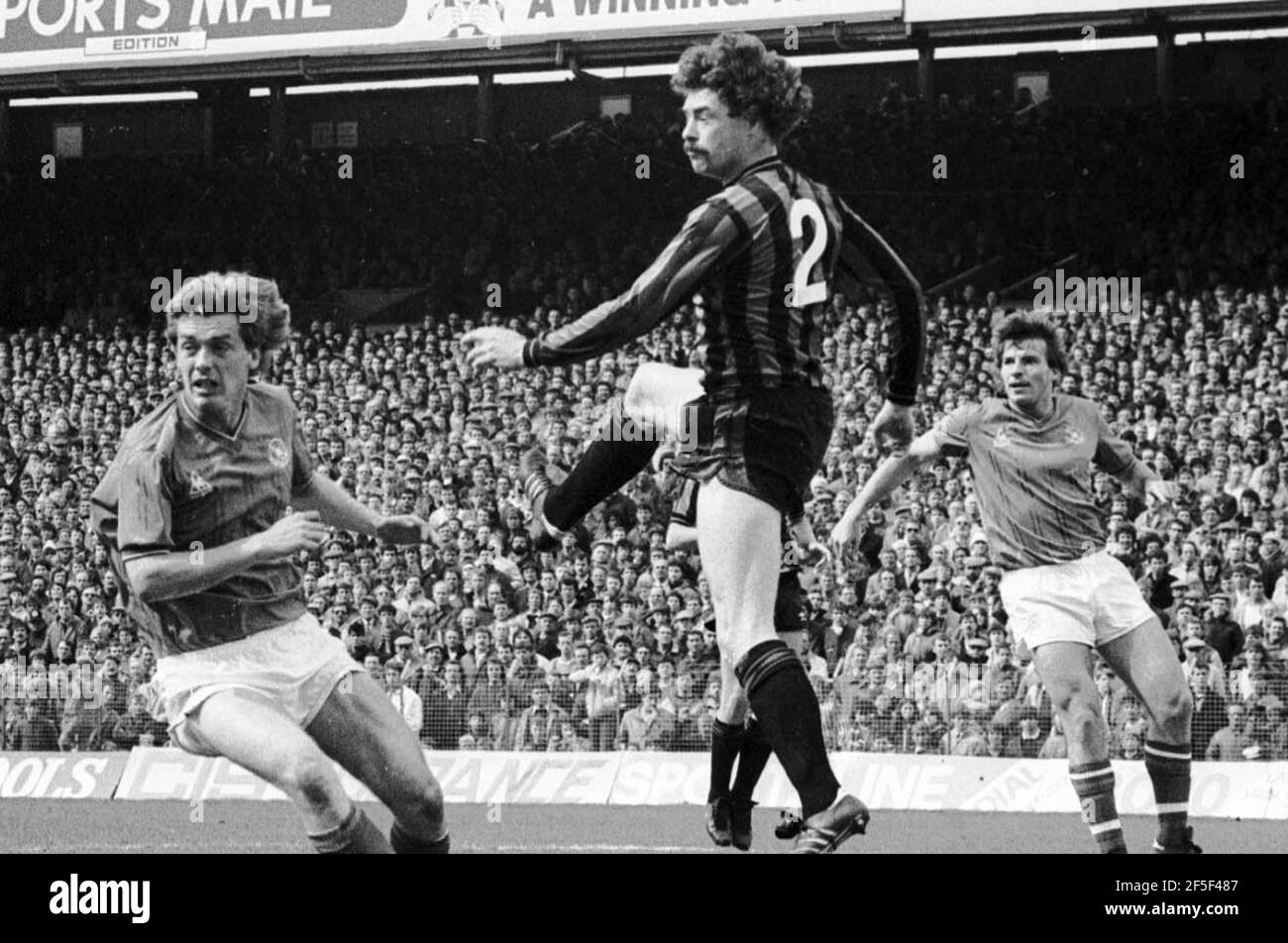 PORTSMOUTH FC, POMPEY, KEVIN DILLON,LEFT AND NICKY MORGAN PIC MIKE ...